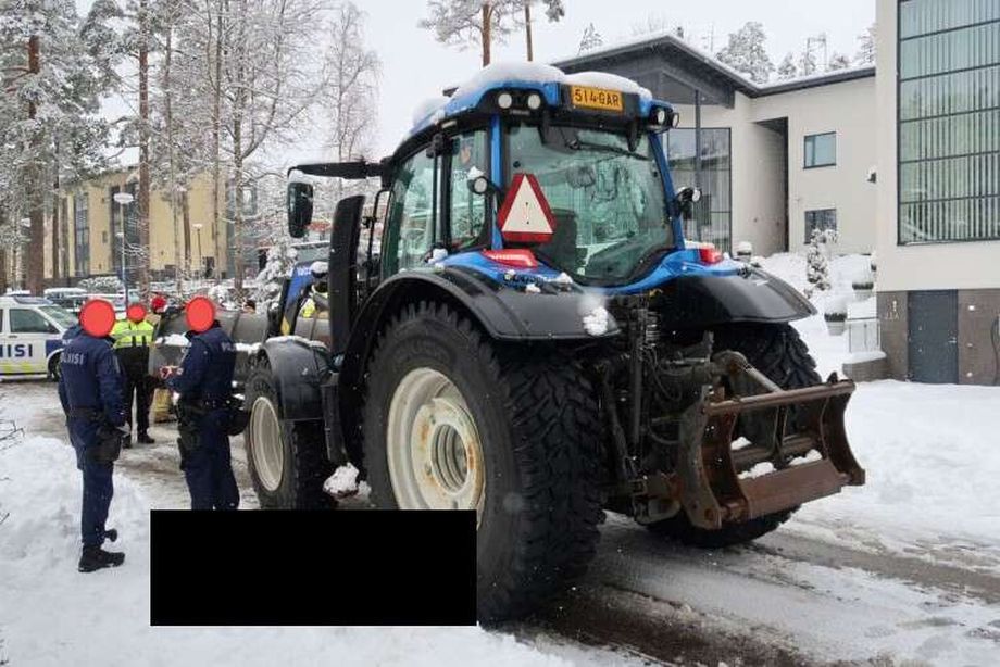 Kuvat todistavat lohduttomasta tilanteesta Kauniaisissa – Tällaisissa ...