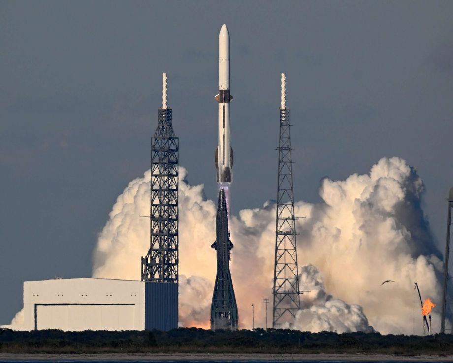 Amazon-miljardöörin raketti laukaistu