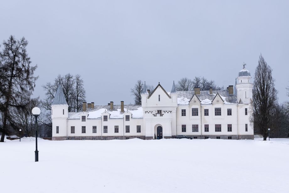 Upea linna vie ajatukset Skotlantiin – Mutta löytyykin naapurista