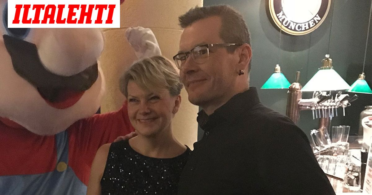 Julkkiskokki Sami Garam, 50, esitteli uuden Nina-rakkaansa ...
