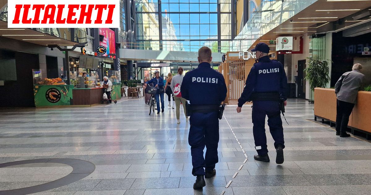 Rikosnimike muuttui: Alaikäinen yritti murhata kauppakeskus Valkeassa, epäilee poliisi
