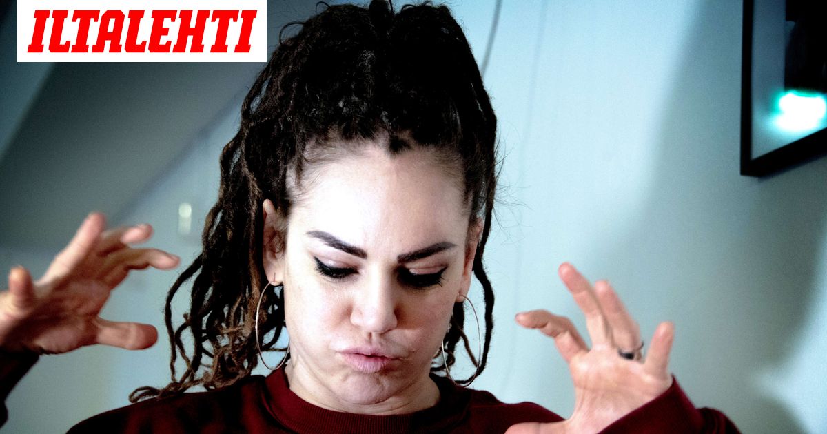 Eva Wahlströmiltä suorat sanat: "Moukka vailla käytöstapoja"