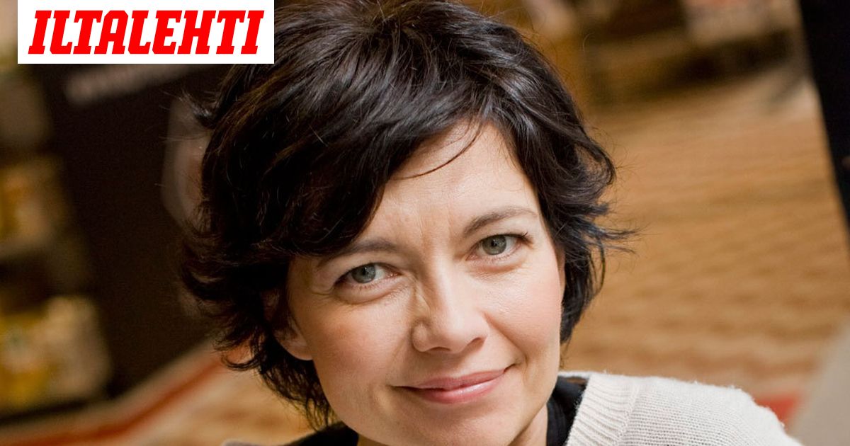 Kirsi Piha julkaisi upean hääkuvan - tyköistuva morsiuspuku