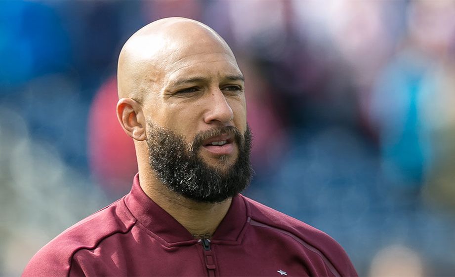 Missä valioliigaseuroissa Tim Howard on urallaan pelannut?