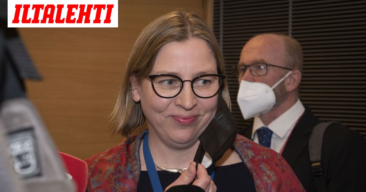 Syyttäjä: Yli-Viikari on käyttänyt lentopisteitä 5 900 euron arvosta