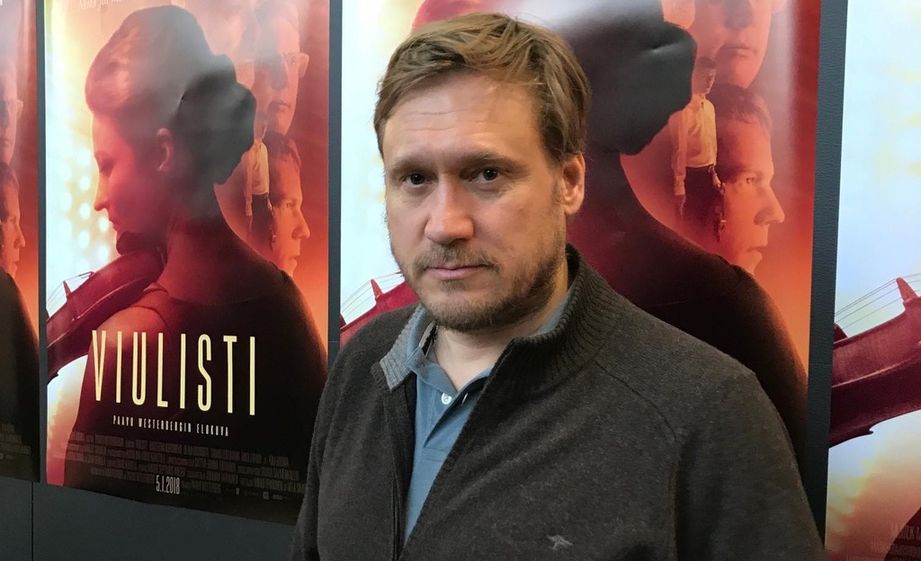 Samuli Edelmann yllätti Lapin poliisit - veti yksityiskeikan tien ...