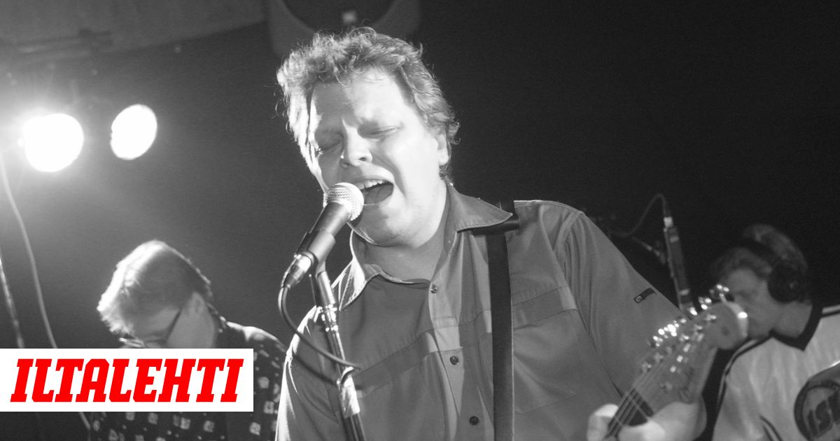 Puolikuu-yhtyeen keulahahmo Kari Pesonen on kuollut