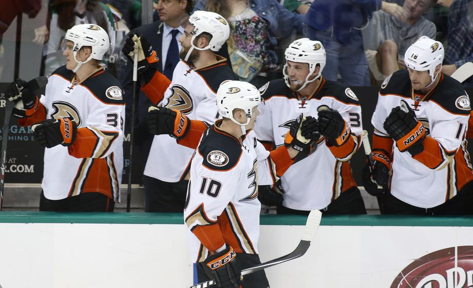 Anaheim Ducksin pelaajilla sikotauti