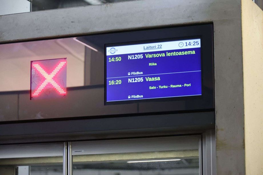 Uusi bussireitti Helsingistä Varsovaan ei ole luksuselämys: Töykeät ...