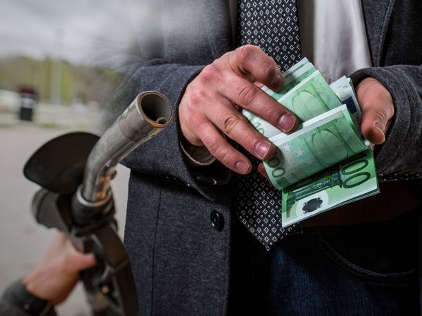Bensiinin hinta nousee Euroopassa