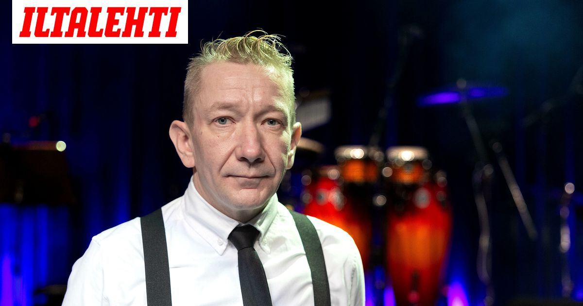Simo Silmu nousi lavalle poikkeuksellisessa esiintymisessä – Näin ...