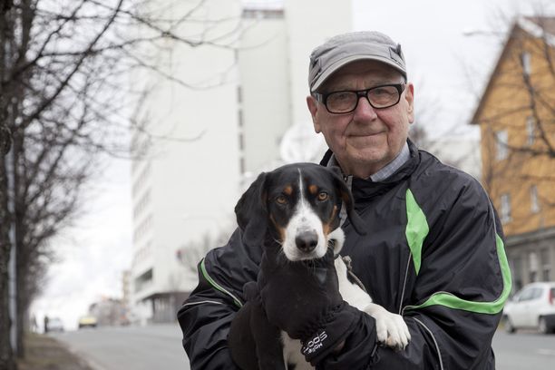 Näyttelijä Ahti Kuoppala on kuollut