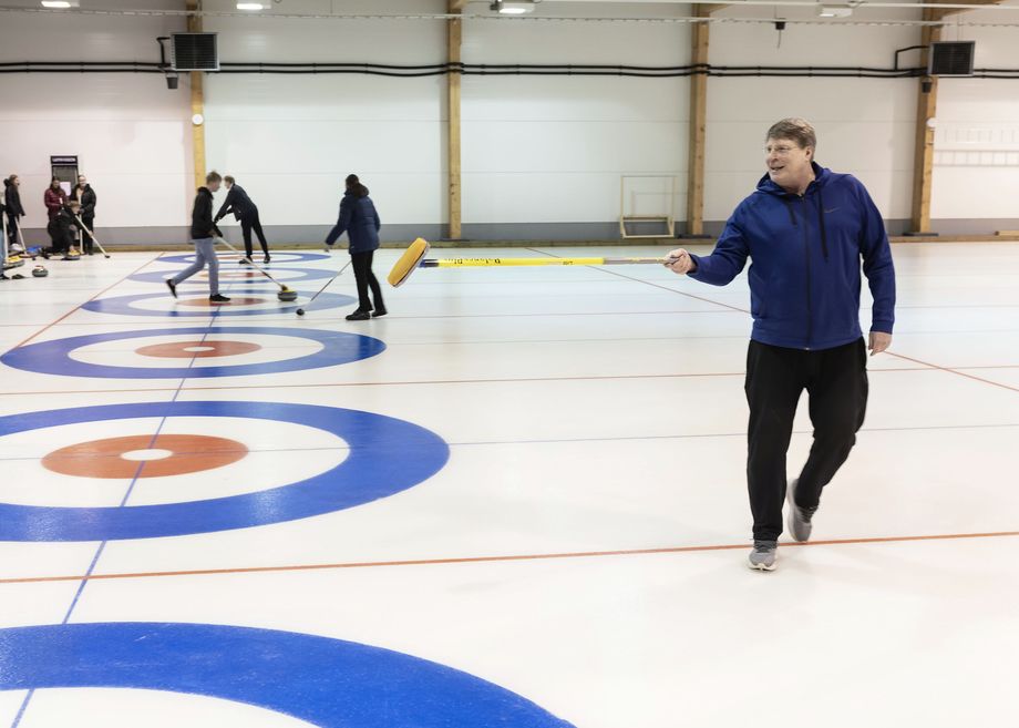 Markku Uusipaavalniemi täräyttää suorat sanat curlingista: ”Olen ollut ...