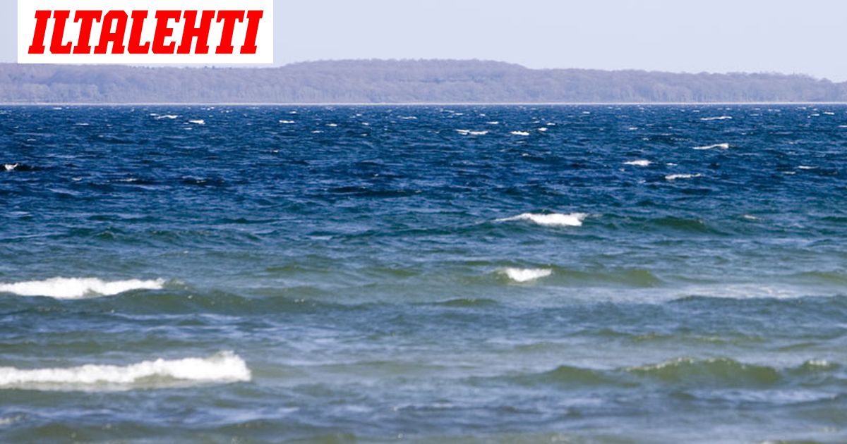 Jalaton ja kädetön mies ui Englannin kanaalin yli