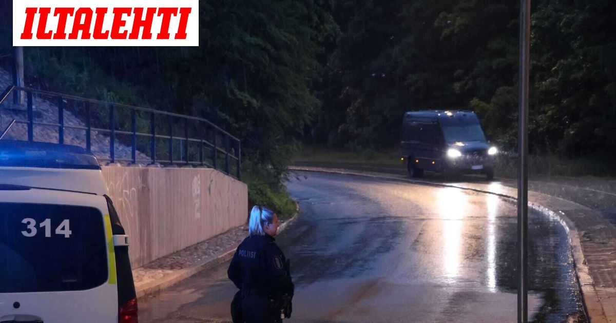 Iso poliisioperaatio pimeällä, yksi Helsingin pääväylistä katkaistiin – Tästä oli kyse