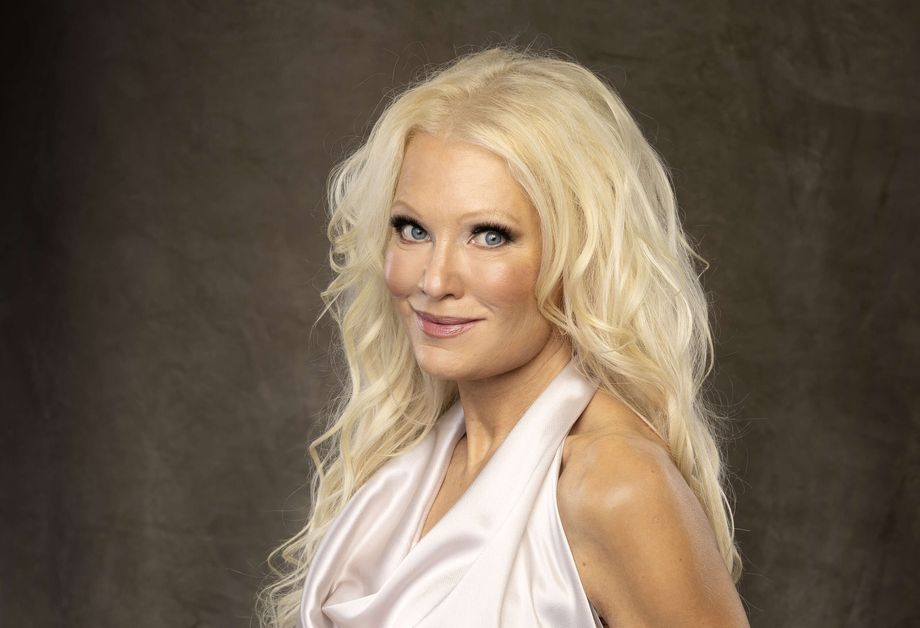 Linda Lampenius julkaisi kuvia yli 20 vanhoista viesteistä: Näin Peter ...