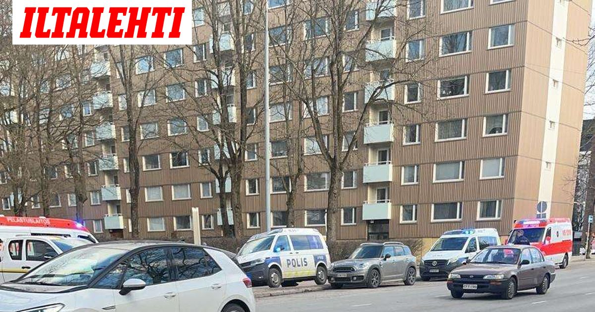 Ihminen kuoli onnettomuudessa Turussa – Sotilaspoliisi ensimmäisenä ...