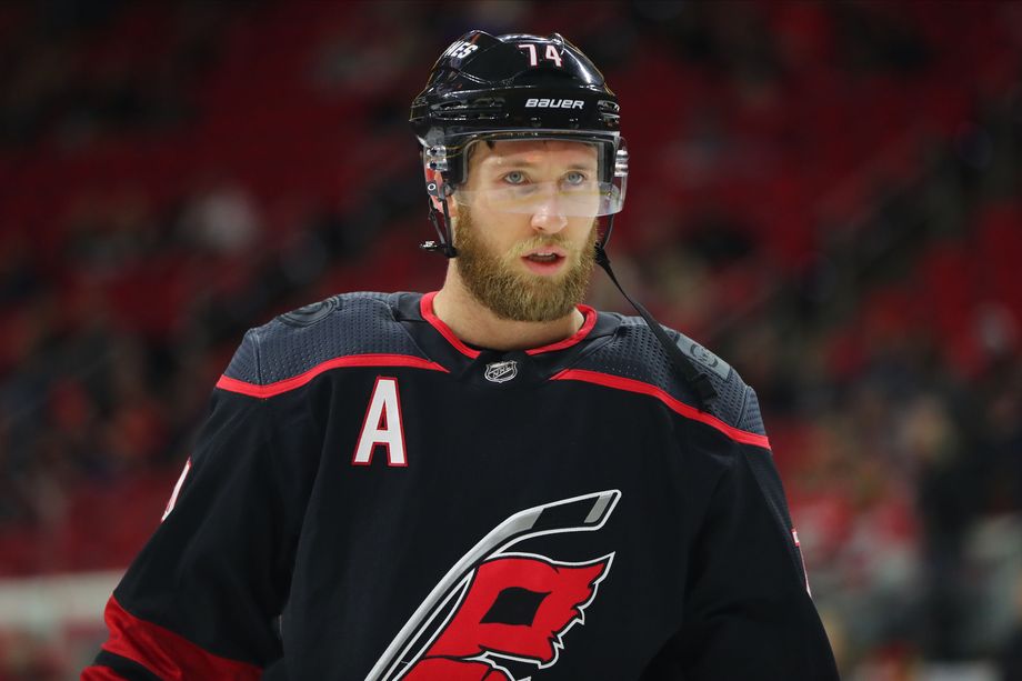 Jaccob Slavin on huolissaan lapsestaan