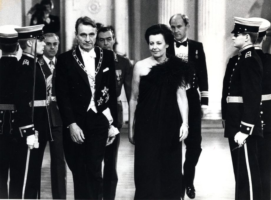 Mauno ja Tellervo Koivisto isännöivät ensimmäisiä Linnan juhliaan ...