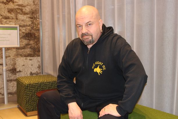 Mikä lintu? Onko tämä Rautiainen? : r/Suomi