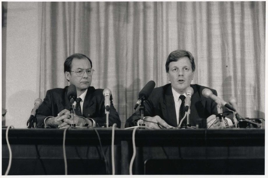 Esko Aho paljastaa Paavo Väyrysen karun kapinakirjeen: ”Puserosi on ollut jo pitkään tyhjä”