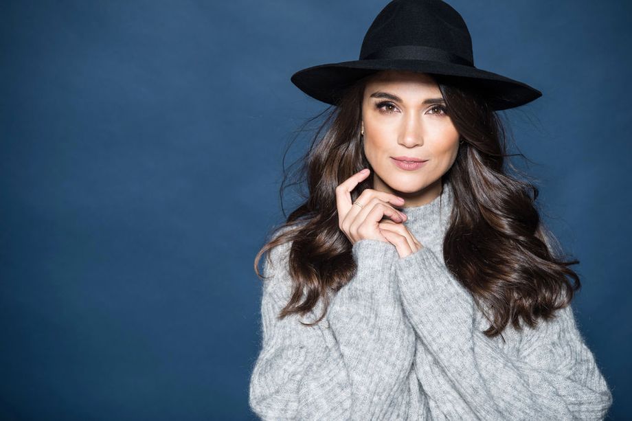 Maryam Razavi ja Leo Stillman suloisessa yhteiskuvassa - onnitteluita ...